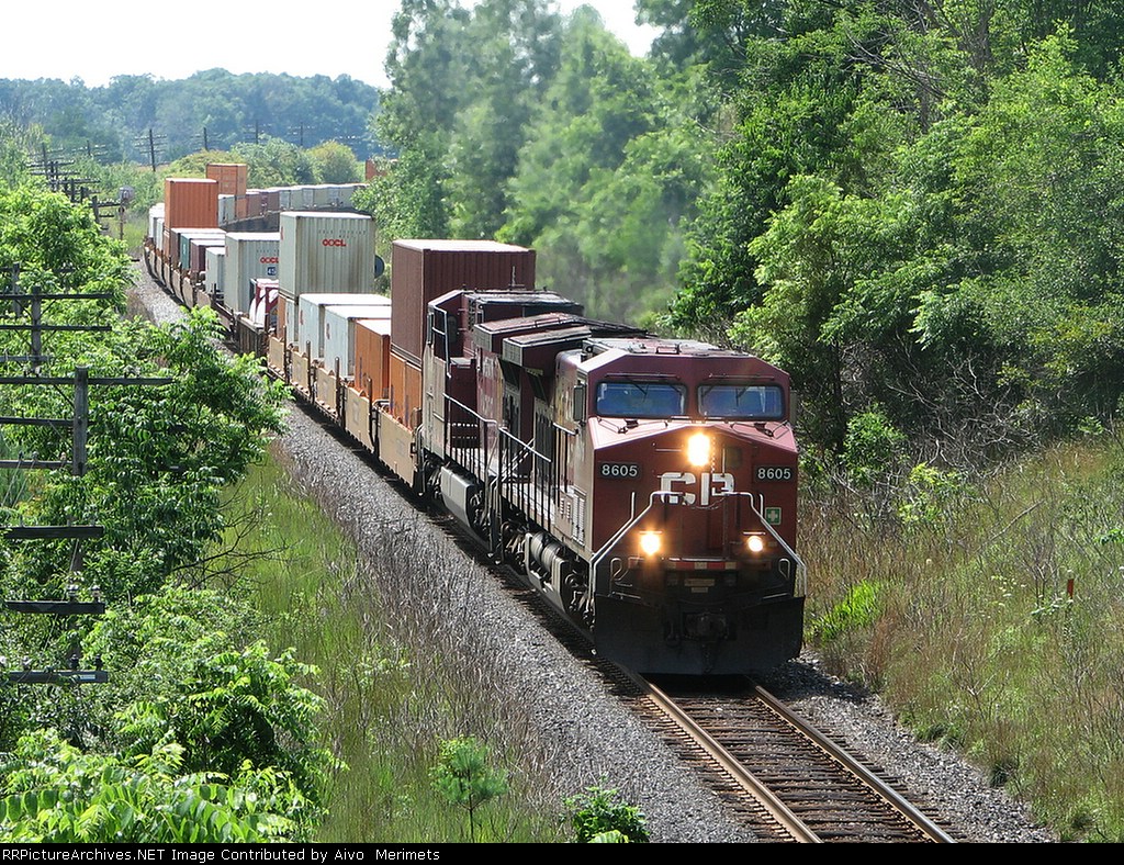 CP 8605 at Lobo Siding.